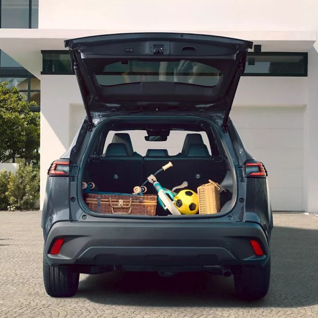 Nowa Corolla Cross - Toyota Poznań, Leszno, Kalisz - Toyota Mikołajczak